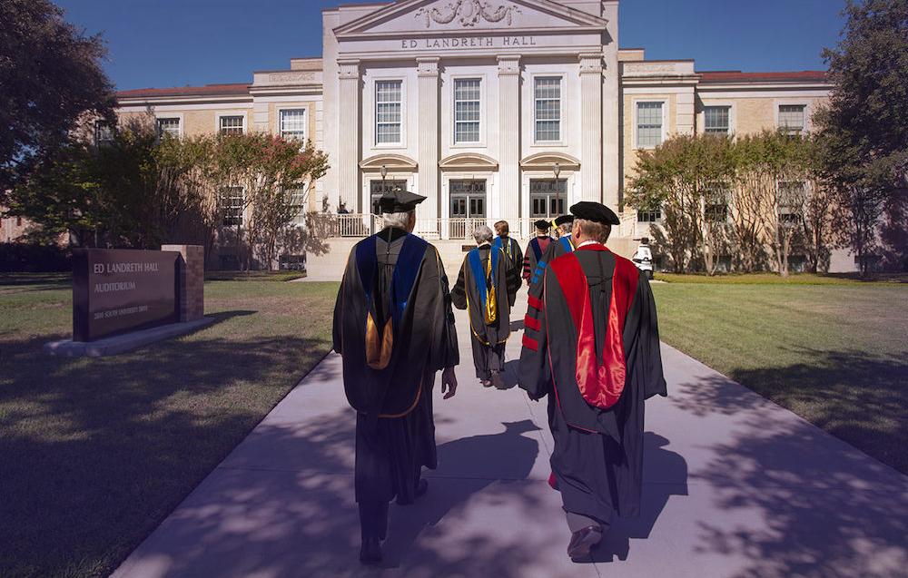 Award Winners Recognized at Convocation