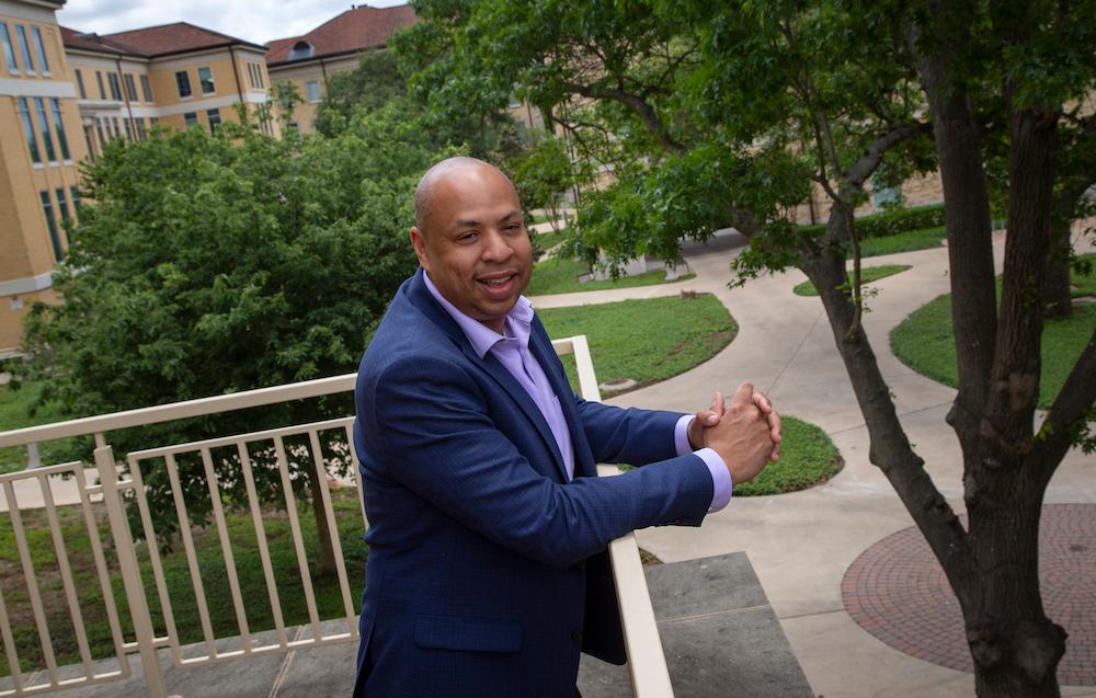 Eric Wood Pens Op-Ed for Inside Higher Ed